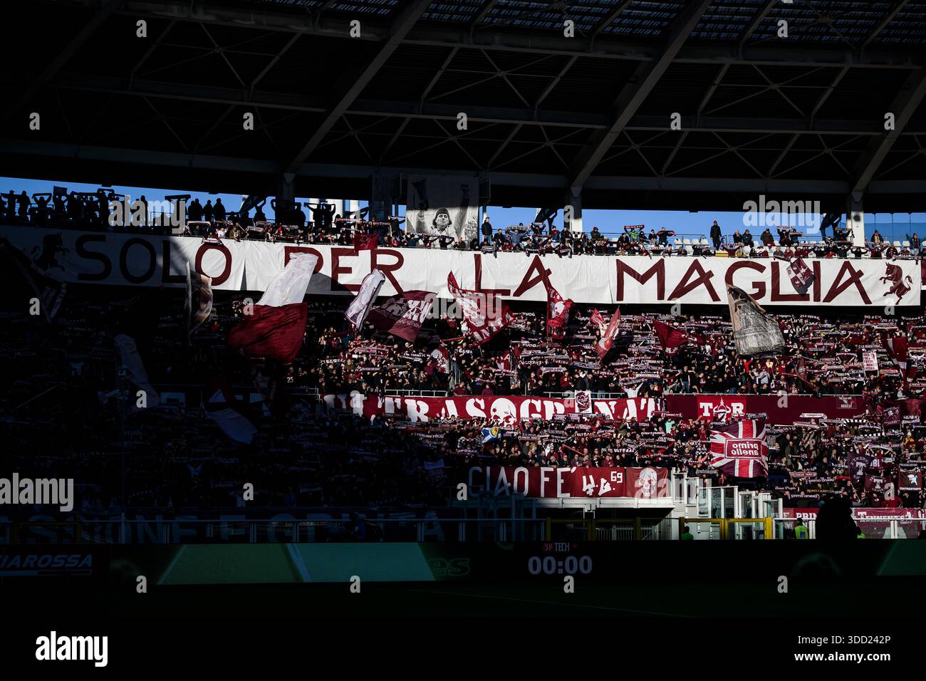 Fans of Torino FC in sector 'Curva Maratona' show their support prior ...