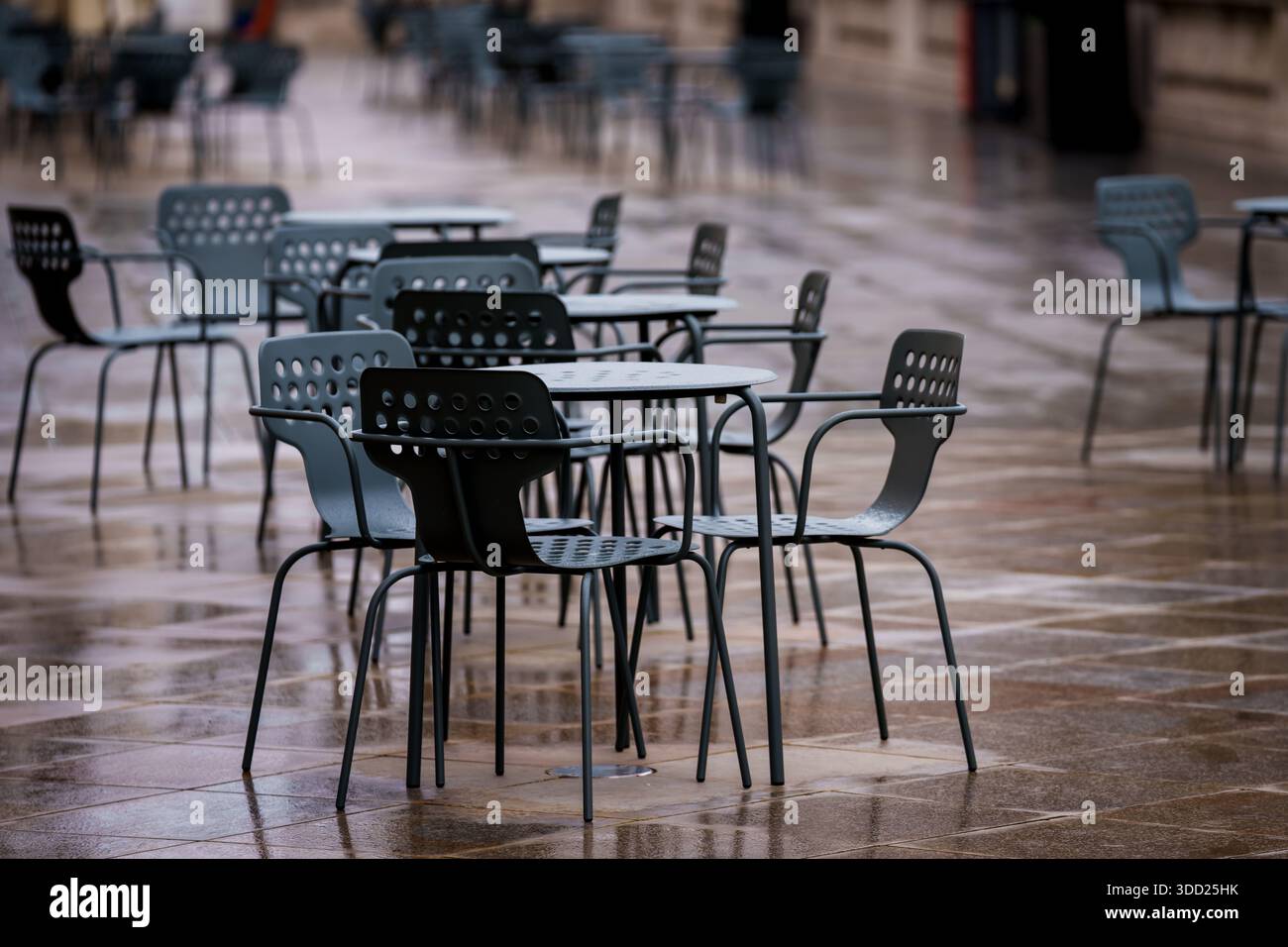 London uk empty french hi-res stock photography and images - Alamy