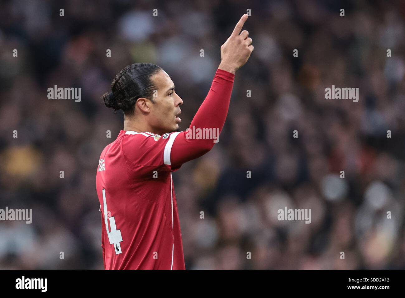 Virgil van Dijk of Liverpool gives his team instructions during the ...