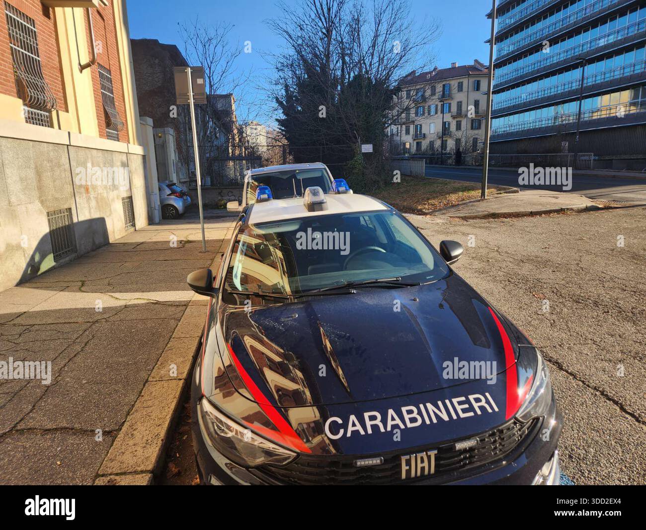 The alarm was raised at the Osi Ghia plant in Corso Dante by friends ...