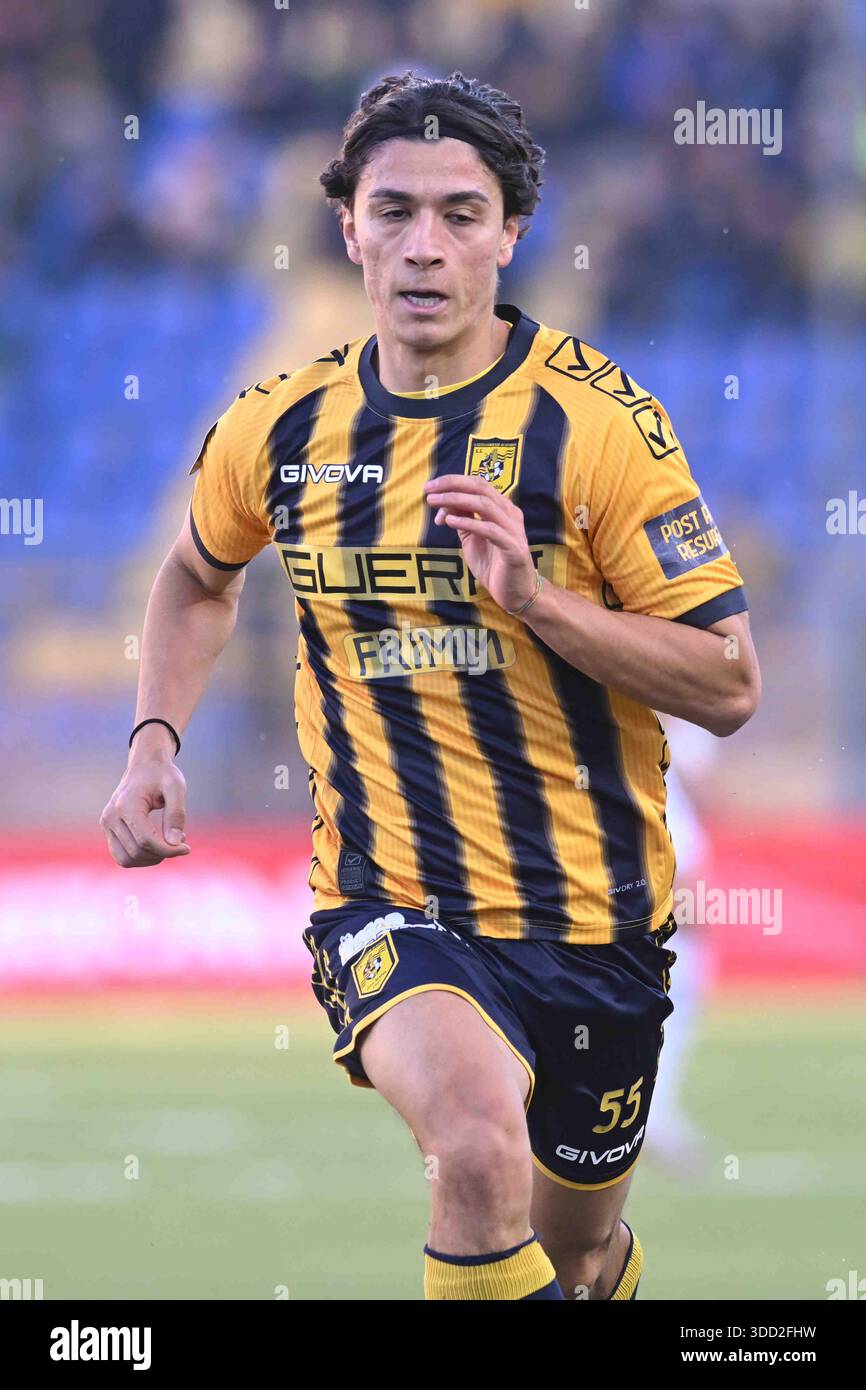 Napoli, Italy, 27 December,2025 Giuseppe Leone of SS Juve Stabia in ...