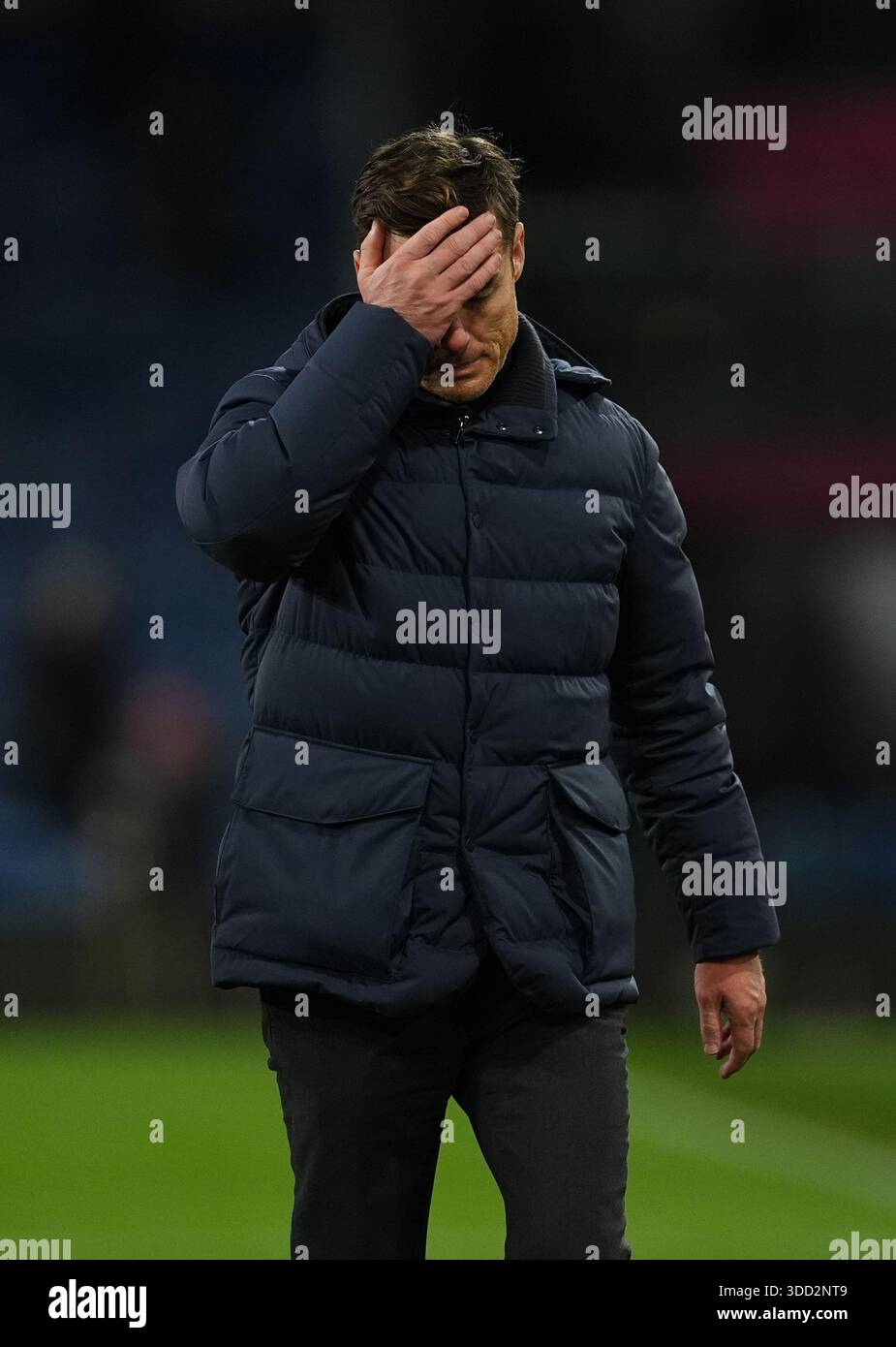 Burnley manager Scott Parker dejected at the final whistle after the ...
