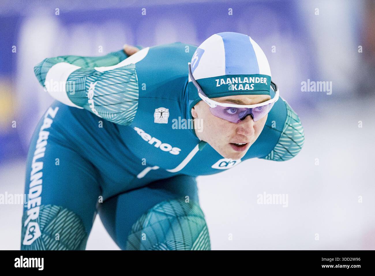 HEERENVEEN - Merel Conijn in action during the women's 3000m on the ...