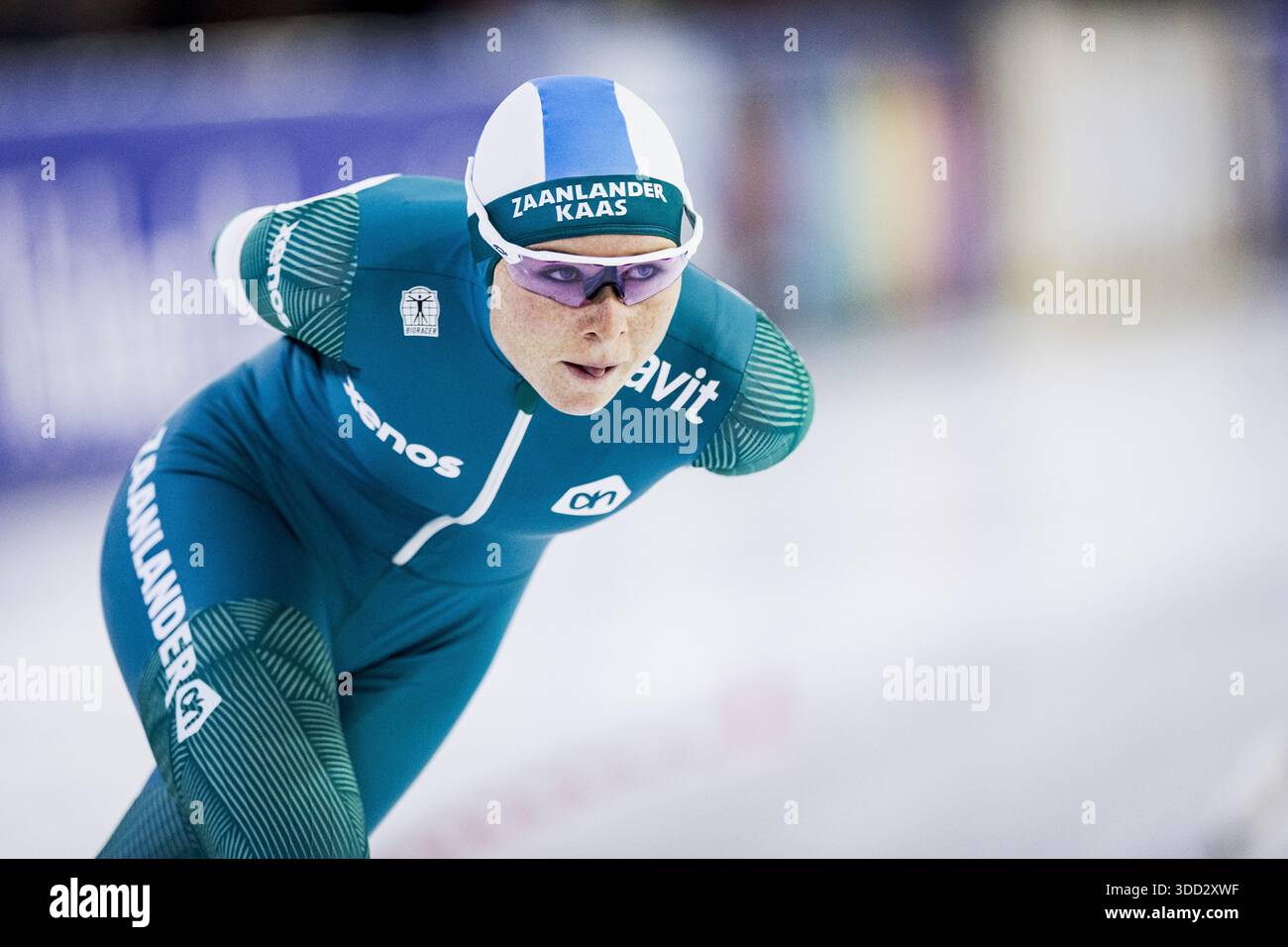 HEERENVEEN - Marijke Groenewoud in action during the women's 3000m on ...