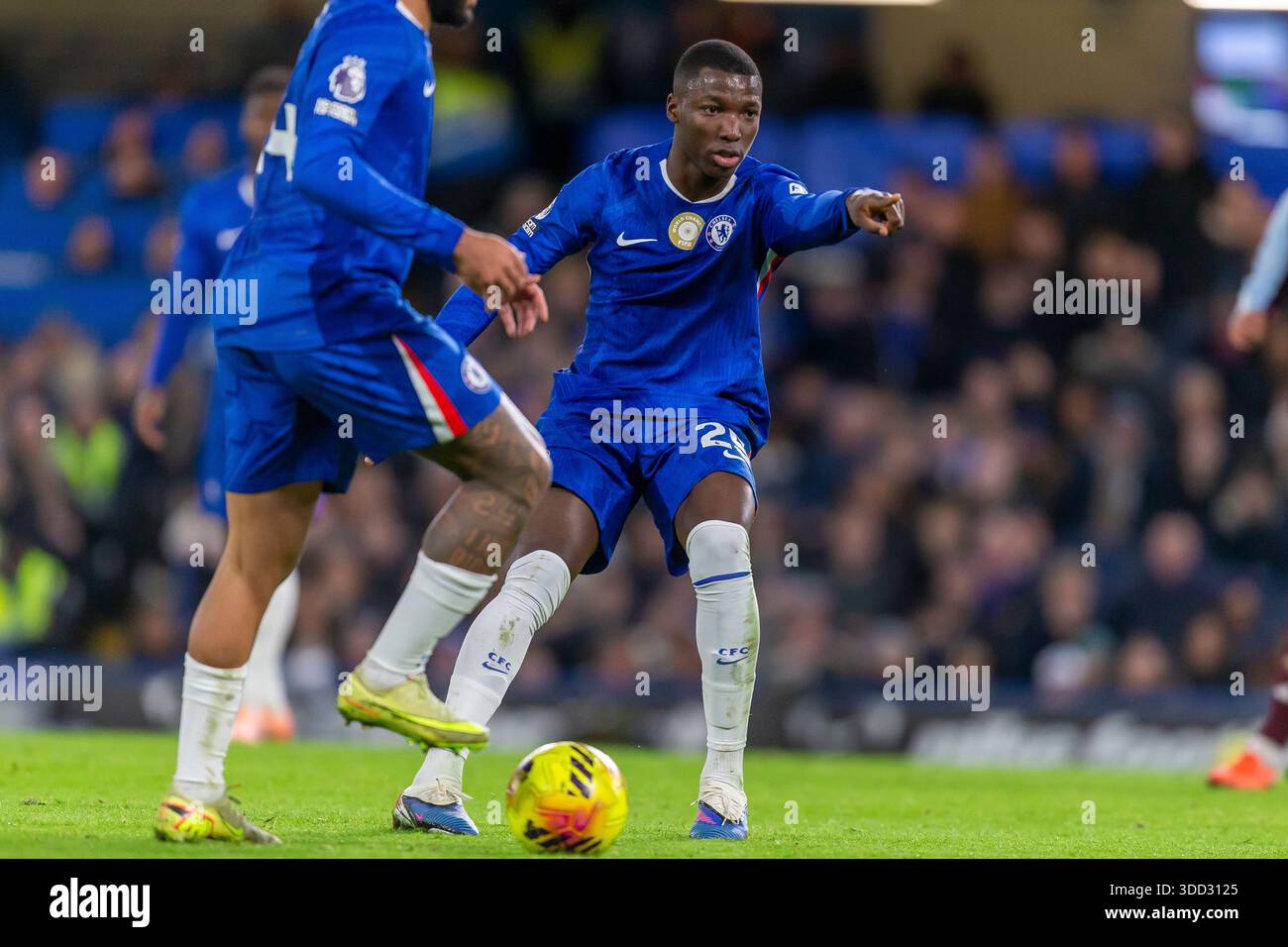Moisés Caicedo of Chelsea gives instructions to teammates during the ...