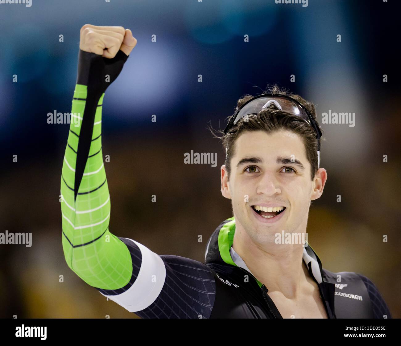 HEERENVEEN - Jenning de Boo cheers after the men's 500m on the second ...