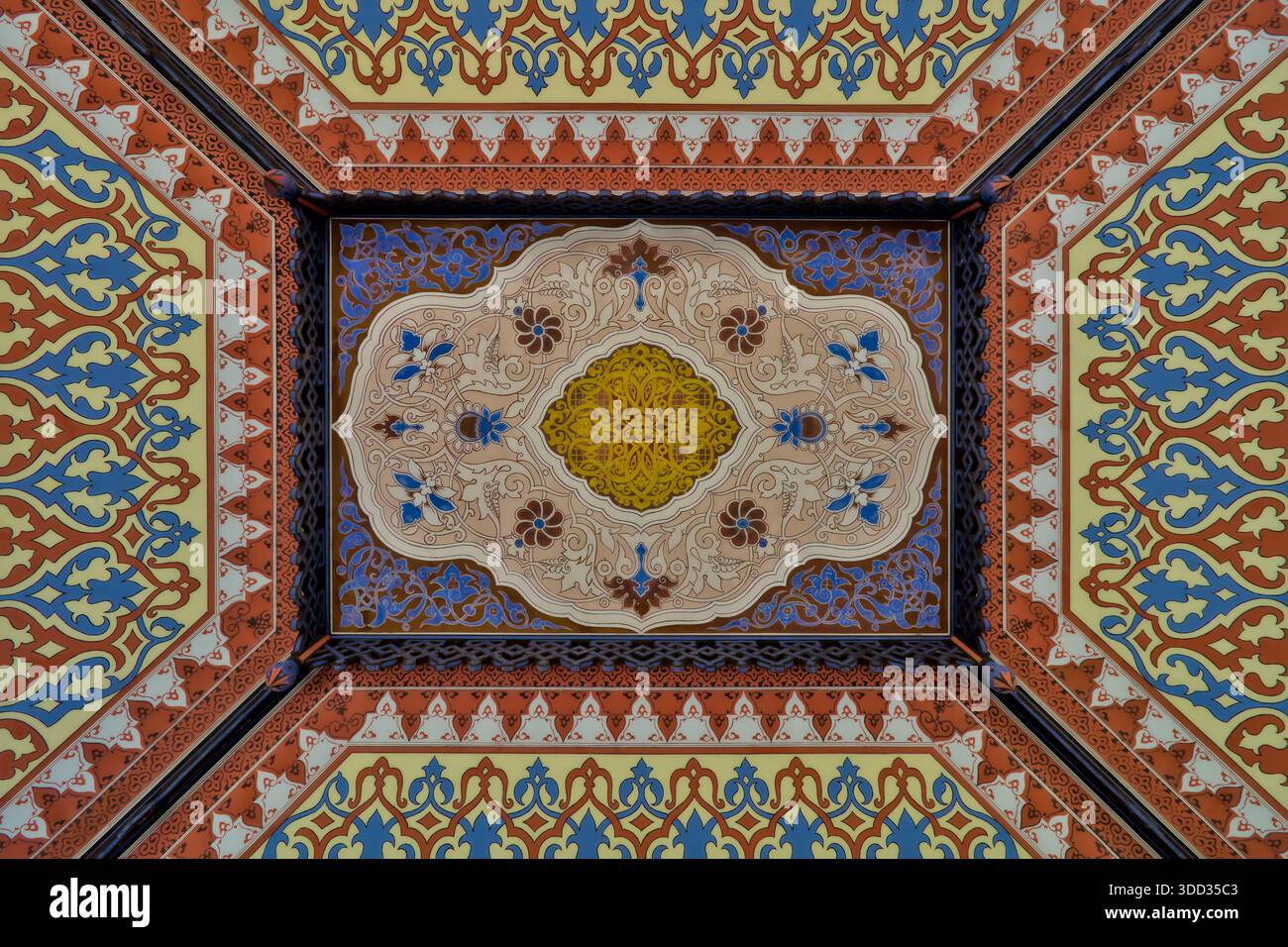 Featuring decorative borders hi-res stock photography and images - Alamy