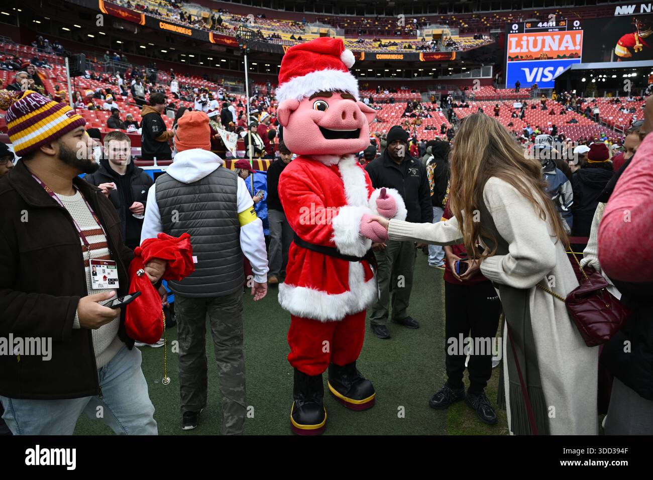 Washington Commanders mascot Major Tuddy before an NFL football game ...