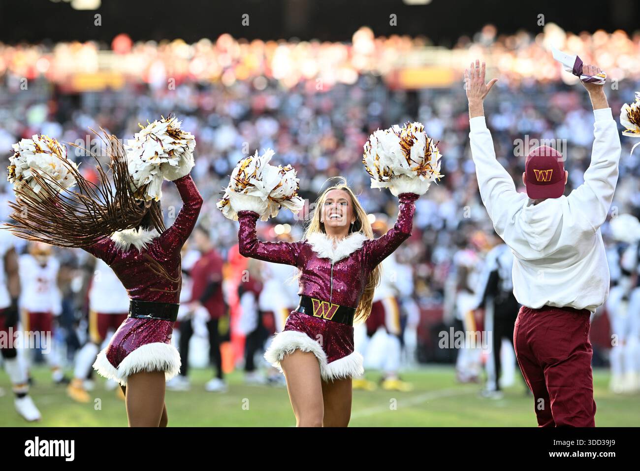 The Command Force performs during the second half of an NFL football ...