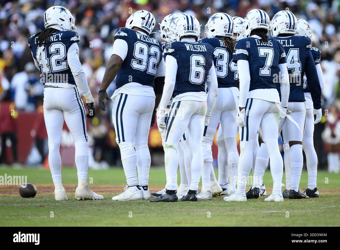 Dallas Cowboys defense huddles during the second half of an NFL ...