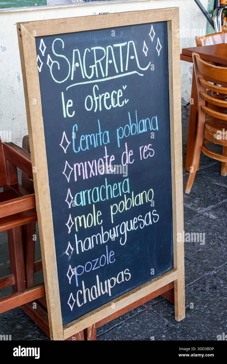 Mixiote de res beef mixiote hi-res stock photography and images - Alamy