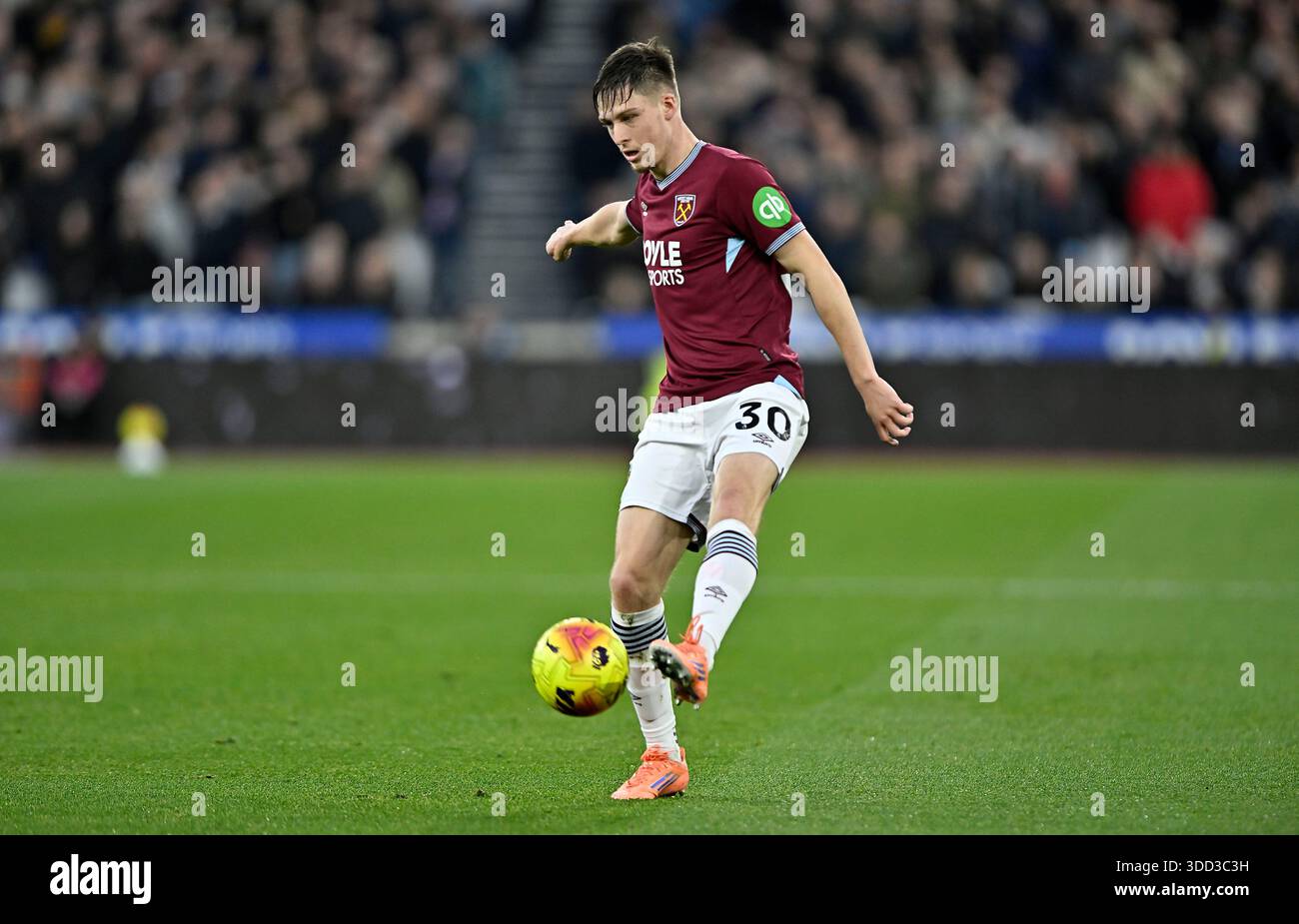 London UK 27th Dec 2025 Oliver Scarles (West Ham) during the West Ham ...