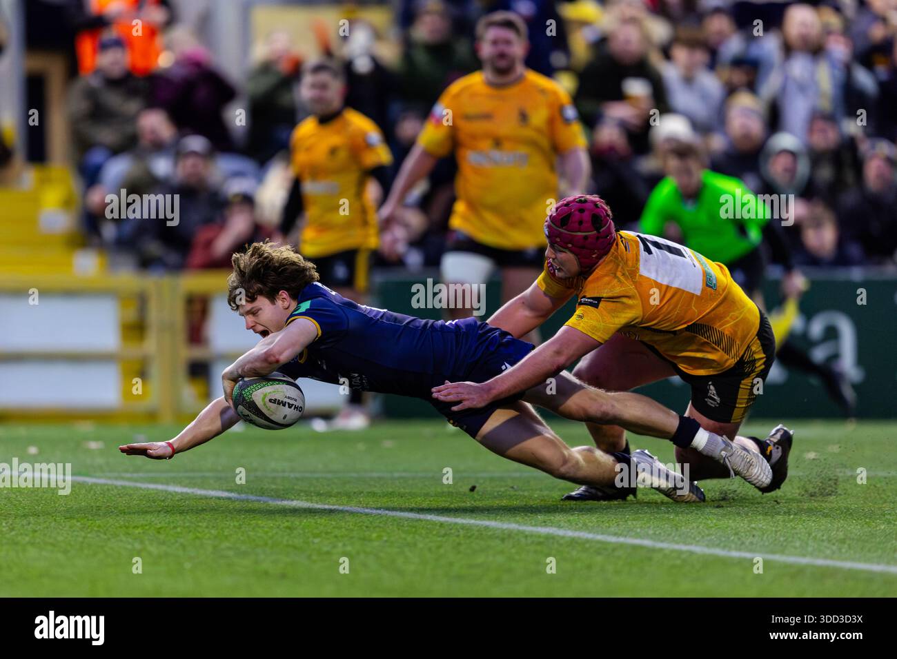 Worcester, England, UK, 27 December 2025. Jake Garside of Worcester ...