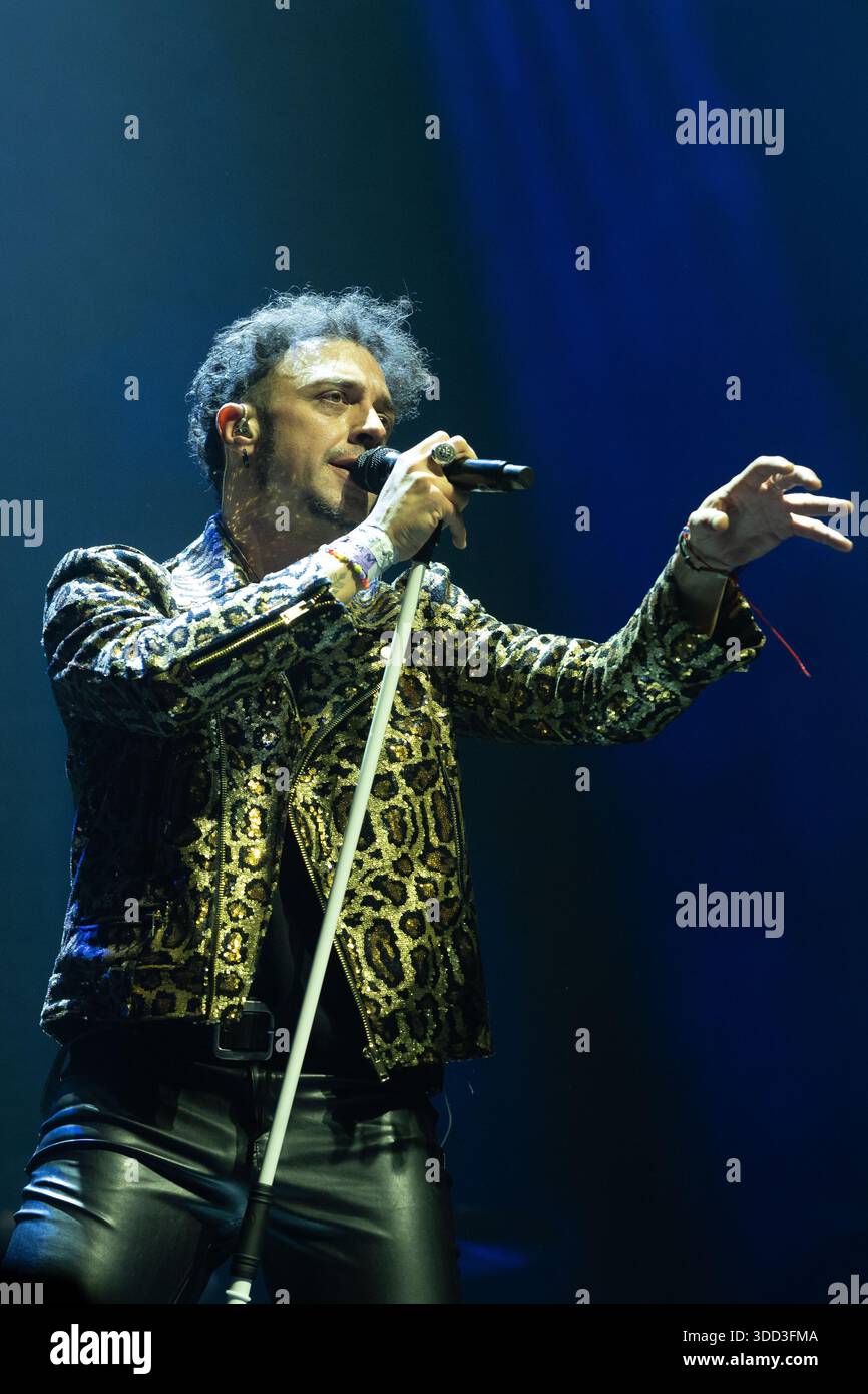 The singer Gabriel de la Rosa of the band Shinova performs during the ...