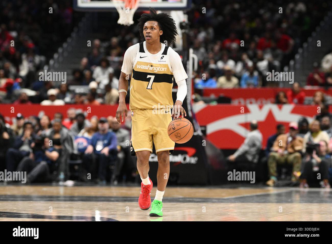 Washington Wizards guard Bub Carrington (7) in action during the second ...