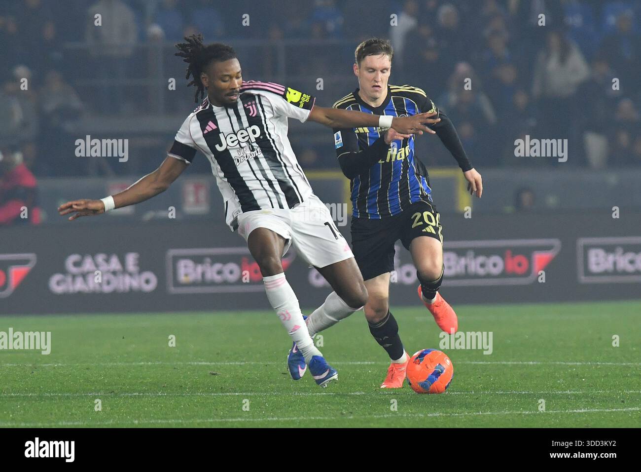 Khephren Thuram-Ulien (Juventus) Michel Aebischer (Pisa) during Pisa SC ...
