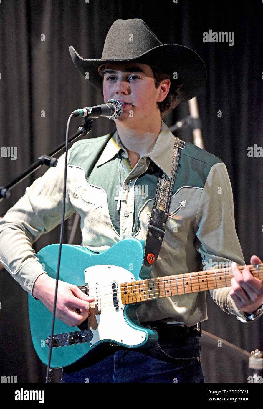 Rocco Gorelik on stage for Rocco Gorelik in Concert, Eddie's Attic ...