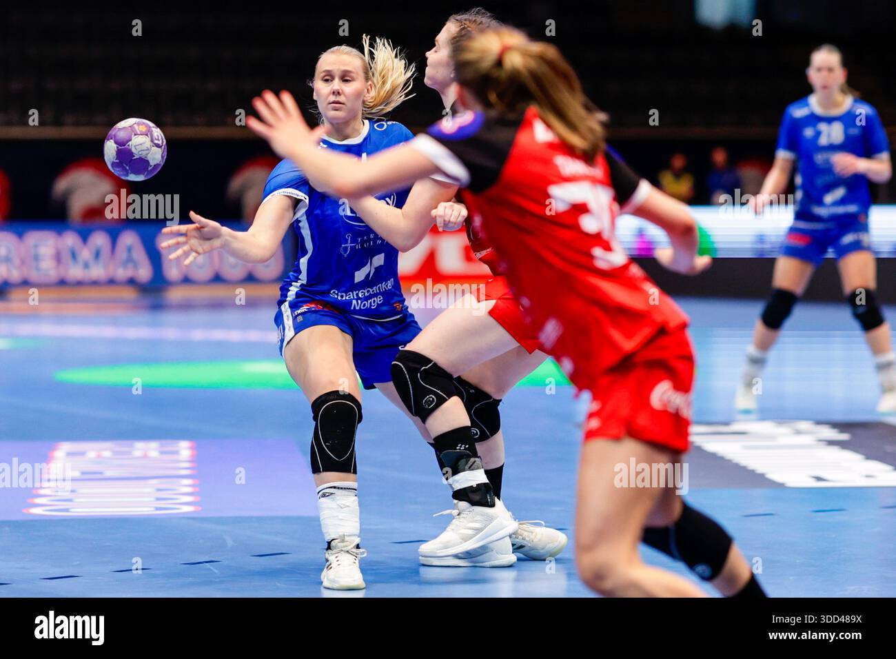 Fornebu 20251228. Tertnes plays Aud Malin Gover during the NM Junior ...