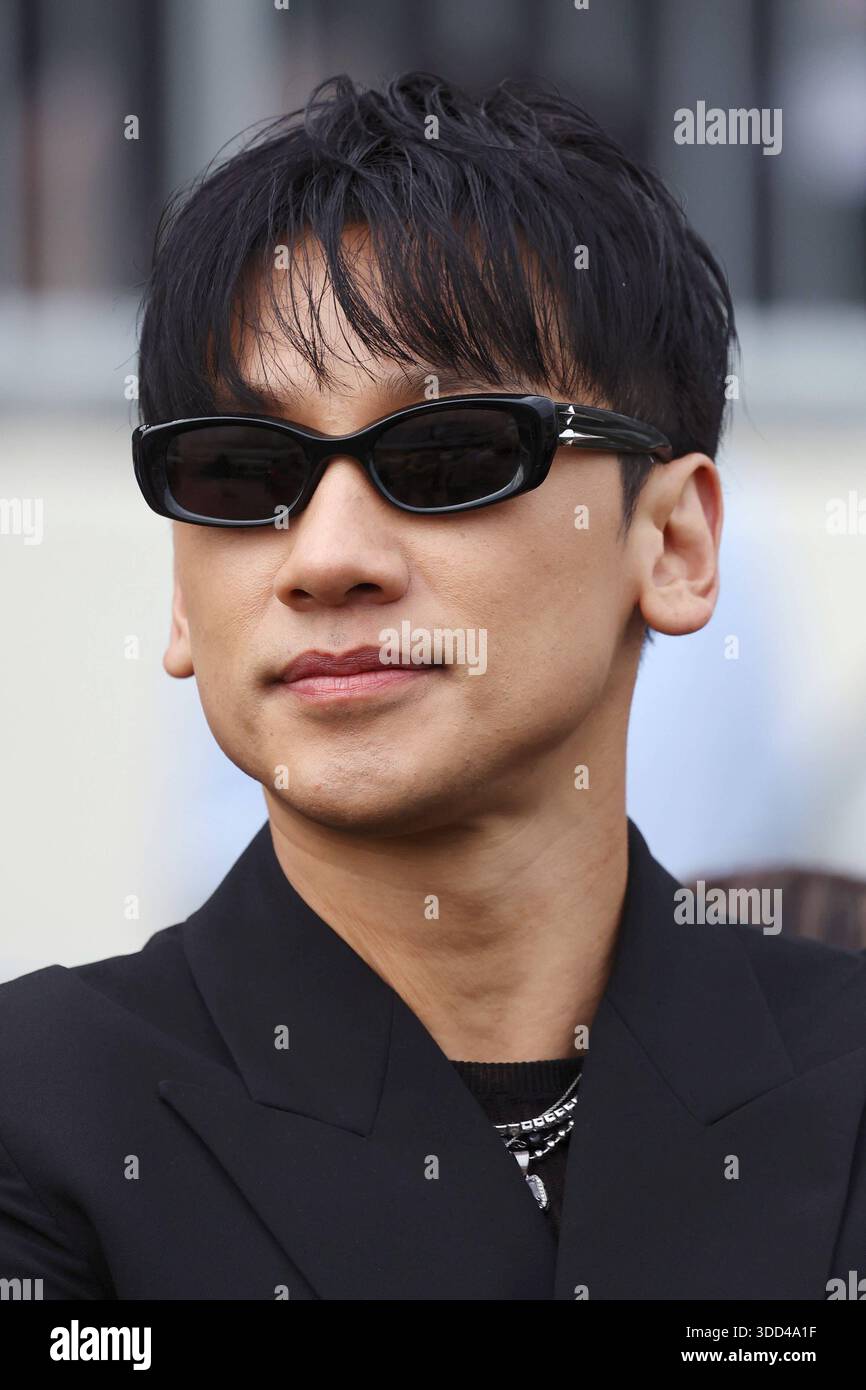 14.12.2025, Hong Kong, Hongkong, CHN - Rain, Saenger. asiatisch, Asien ...