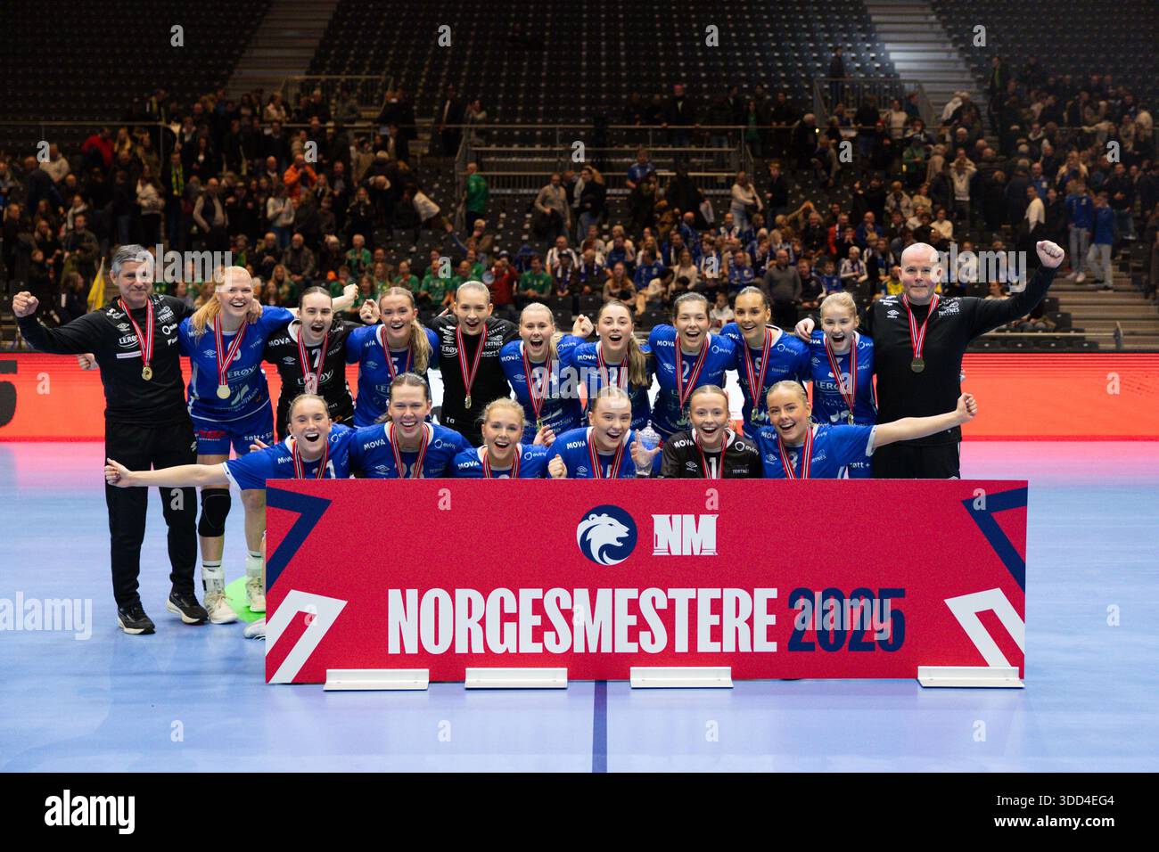 Players of Tertnes celebrates after winning the Norwegian Championship ...