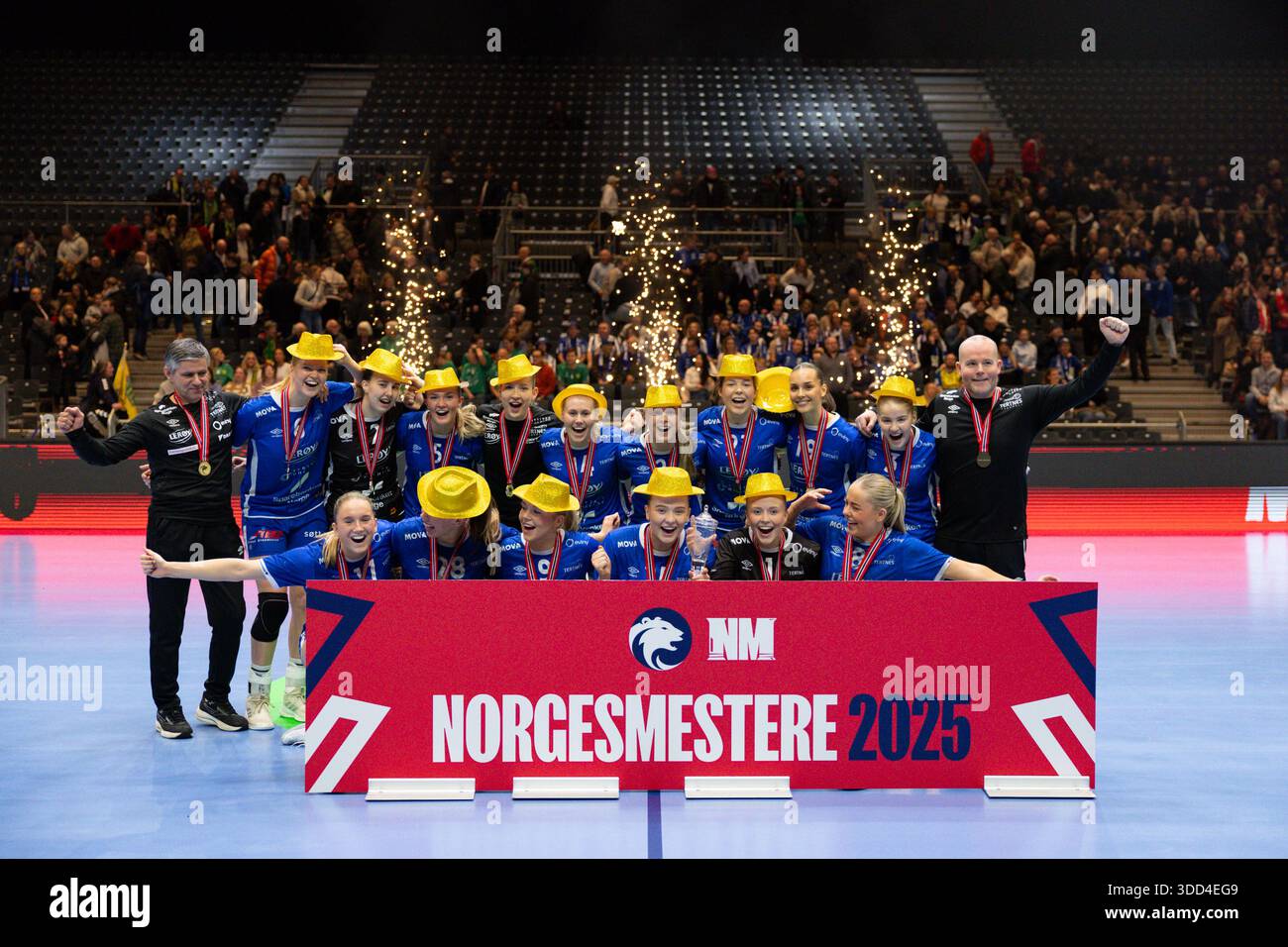 Players of Tertnes celebrates after winning the Norwegian Championship ...