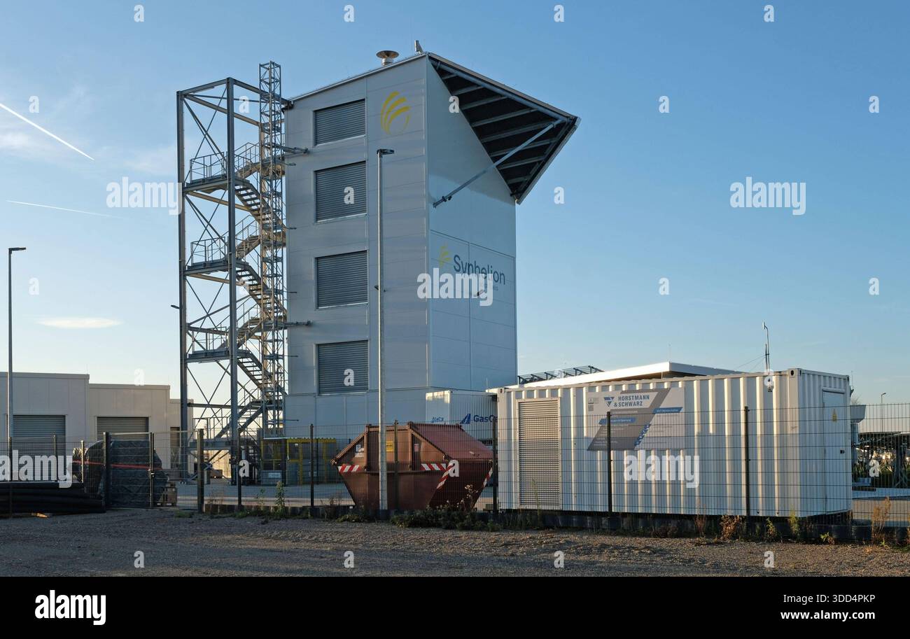 Synhelion im Brainergy Park Jülich, 26.12.2025: Turm von Synhelion im ...