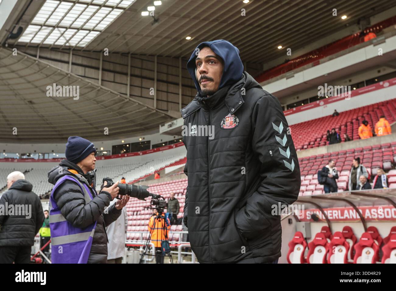 Wilson Isidor of Sunderland arrives during the Premier League match ...