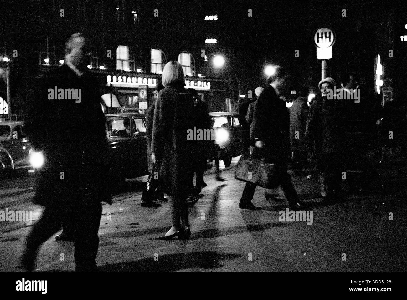 Bus stop area Black and White Stock Photos & Images - Alamy