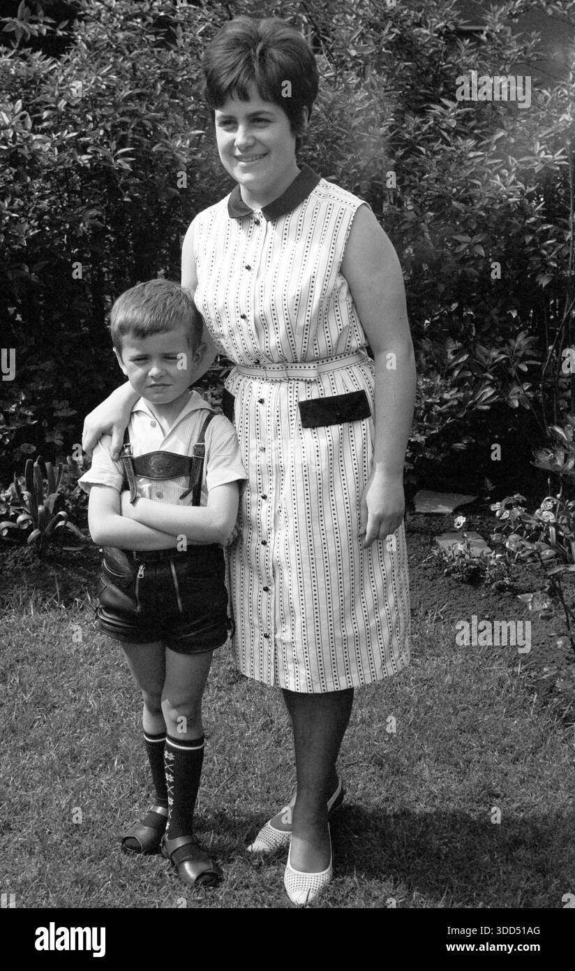 Mother boy years in Black and White Stock Photos & Images - Alamy