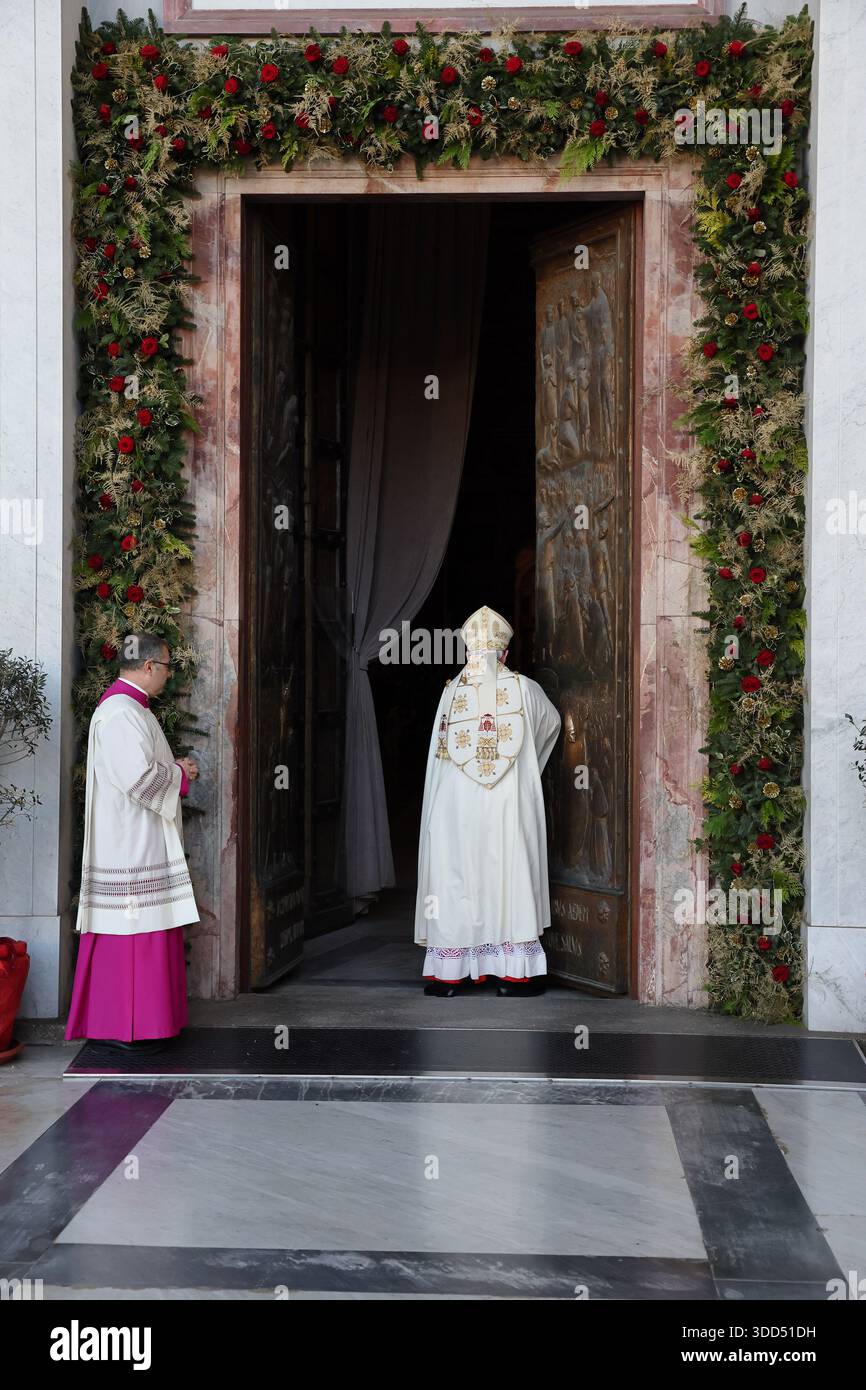 **NO LIBRI** Italy, Rome,Vatican 2025/12/28 Cardinal James Michael ...