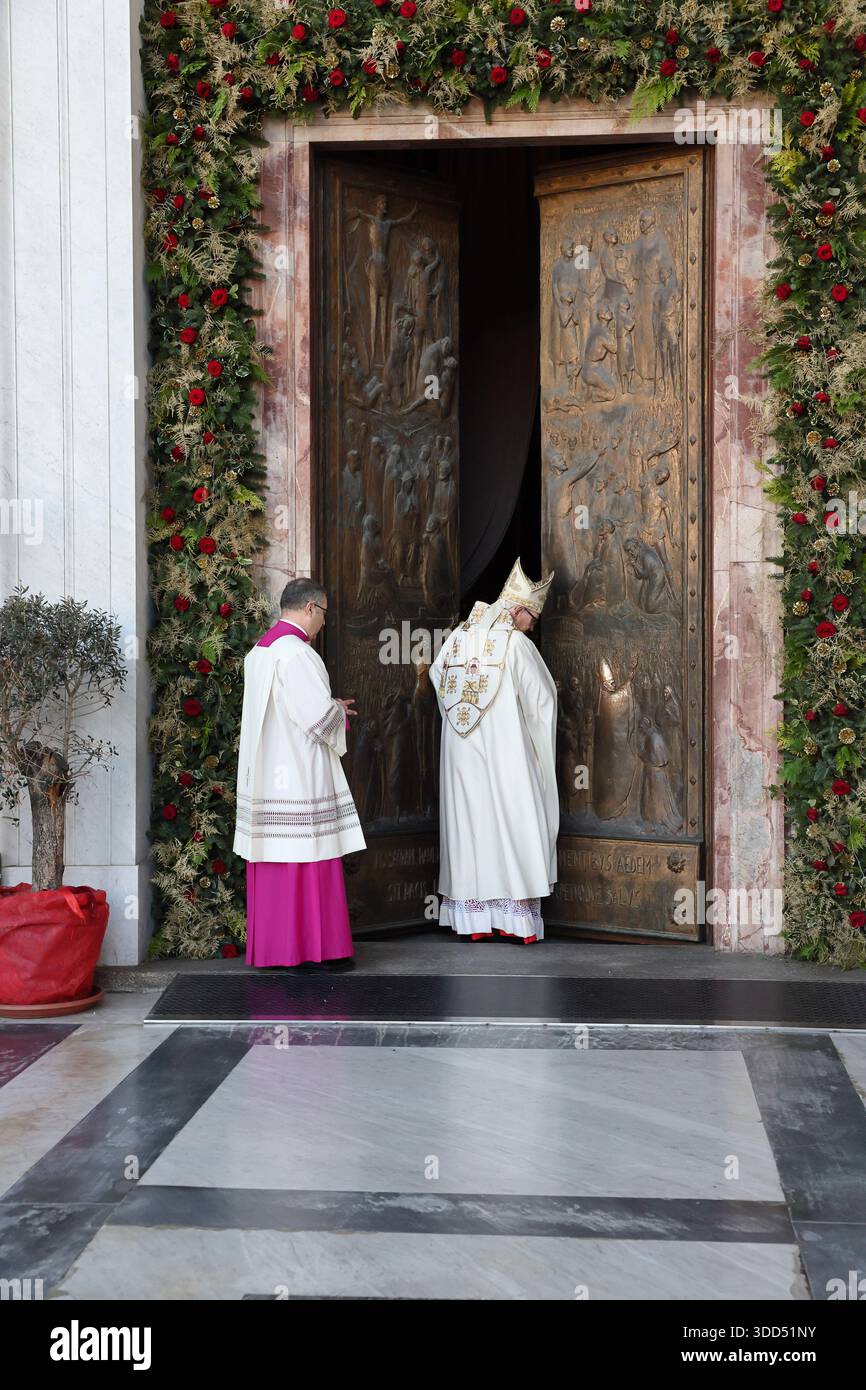 **NO LIBRI** Italy, Rome,Vatican 2025/12/28 Cardinal James Michael ...