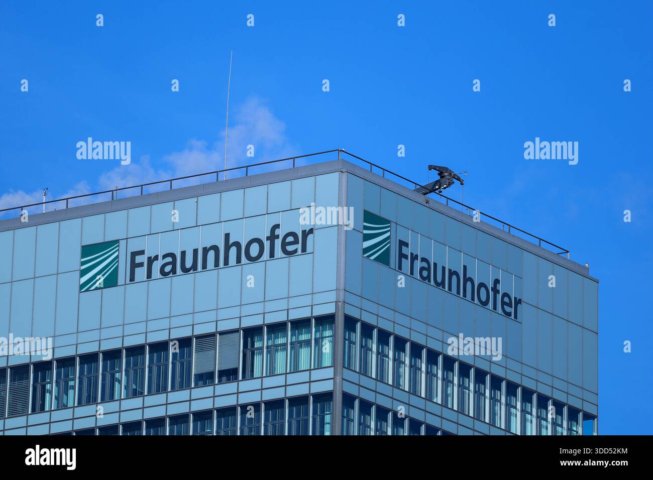 Schriftzug / Logo der Fraunhofer-Gesellschaft am 27.12.2025 in München ...