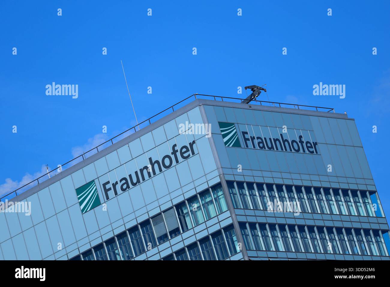 Schriftzug / Logo der Fraunhofer-Gesellschaft am 27.12.2025 in München ...