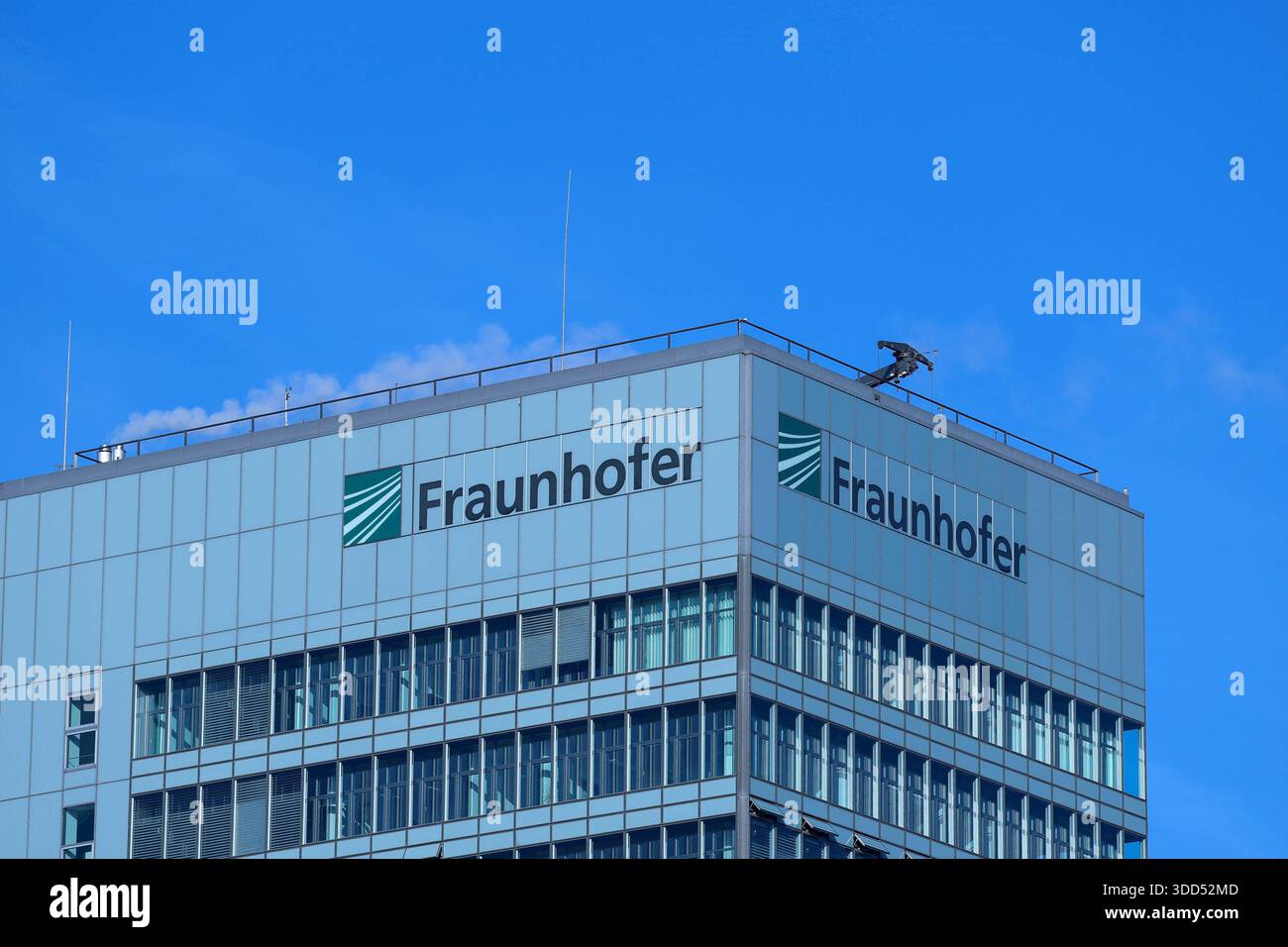 Schriftzug / Logo der Fraunhofer-Gesellschaft am 27.12.2025 in München ...