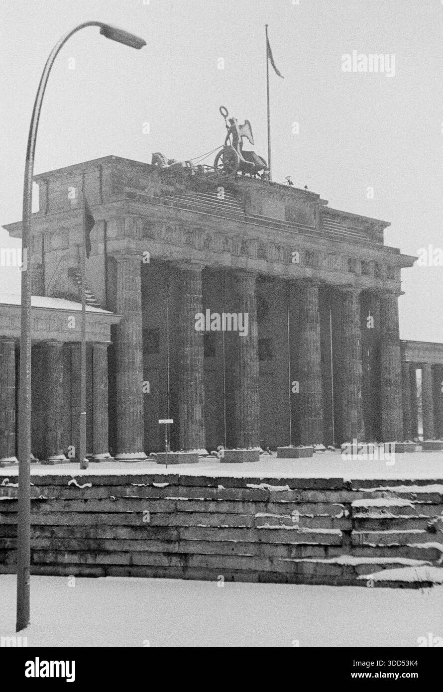 Germany snow 1960s Black and White Stock Photos & Images - Alamy