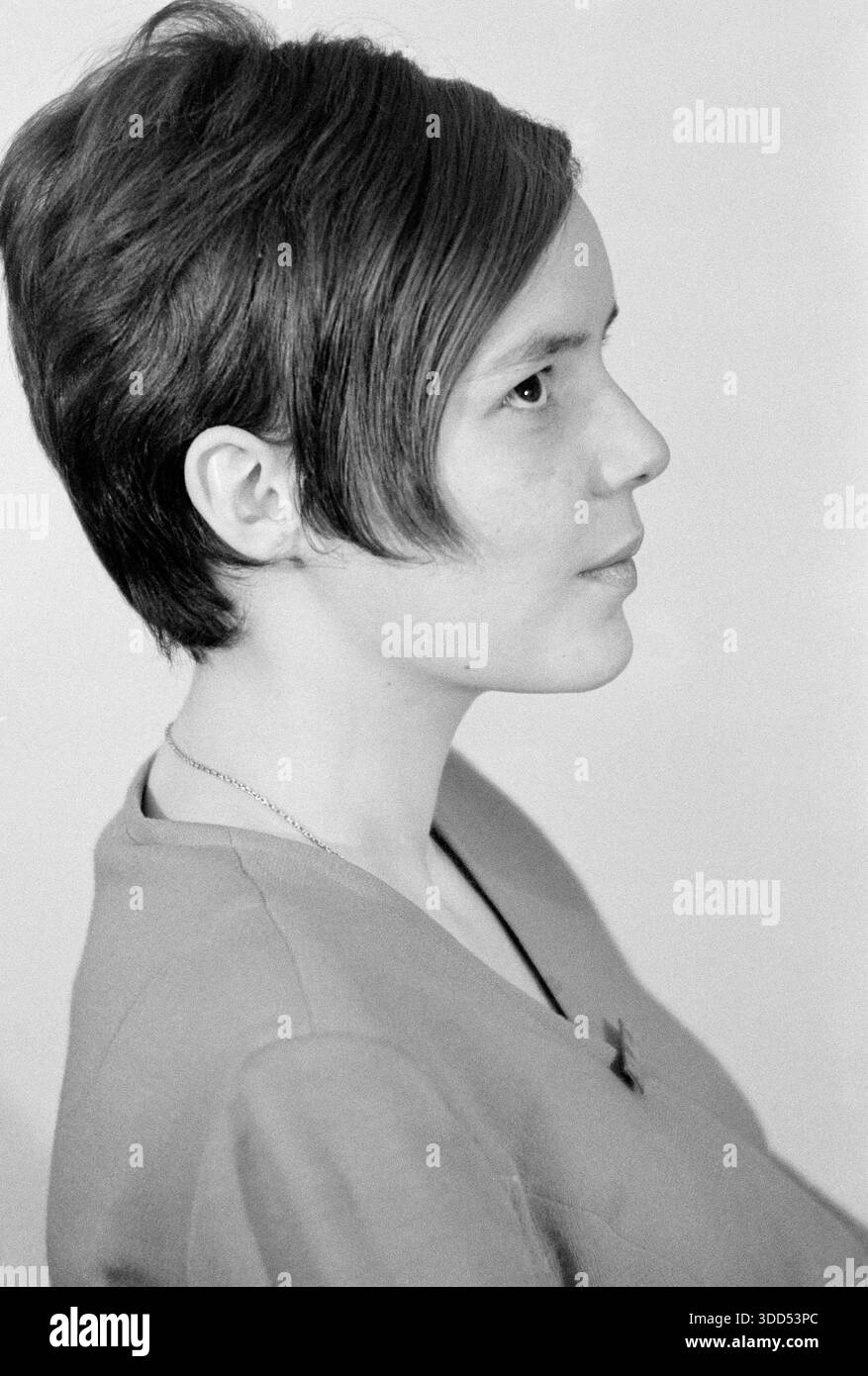 Girl 17 18 years Black and White Stock Photos & Images - Alamy