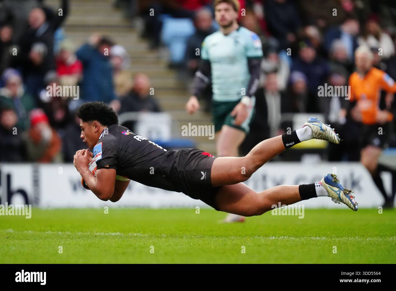 Exeter Chiefs' Greg Fisilau scores a try during the Gallagher PREM ...
