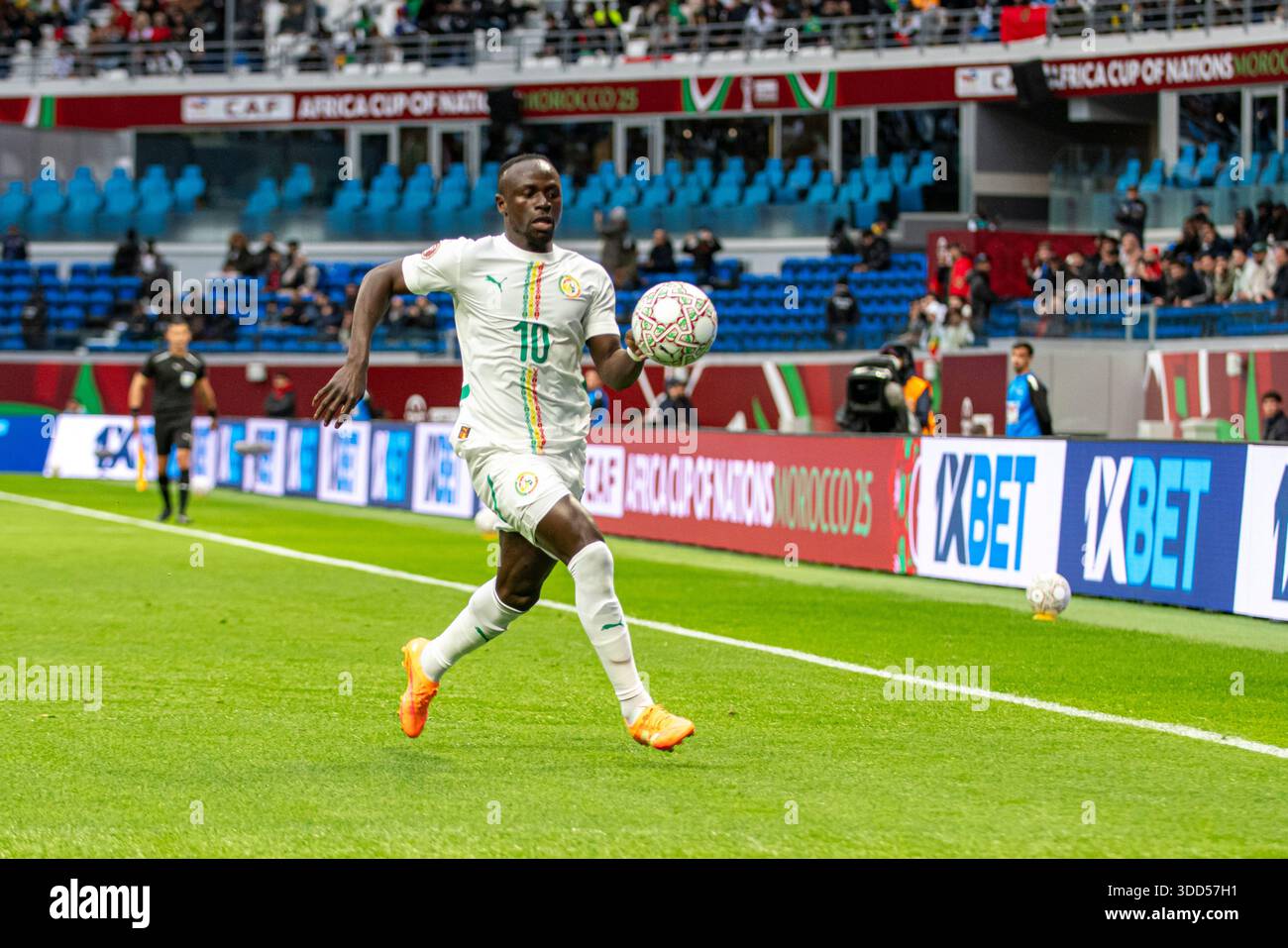 Sadio Mané of Senegal controls the ball during the Africa Cup of ...