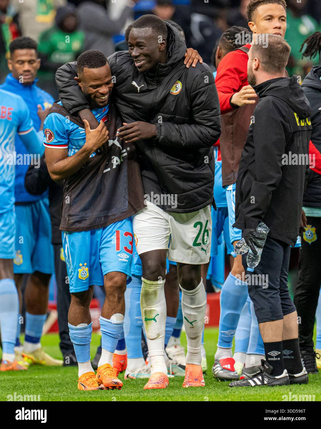 Pape Gueye of Senegal and Meschack Elia of Congo DR during the Africa ...