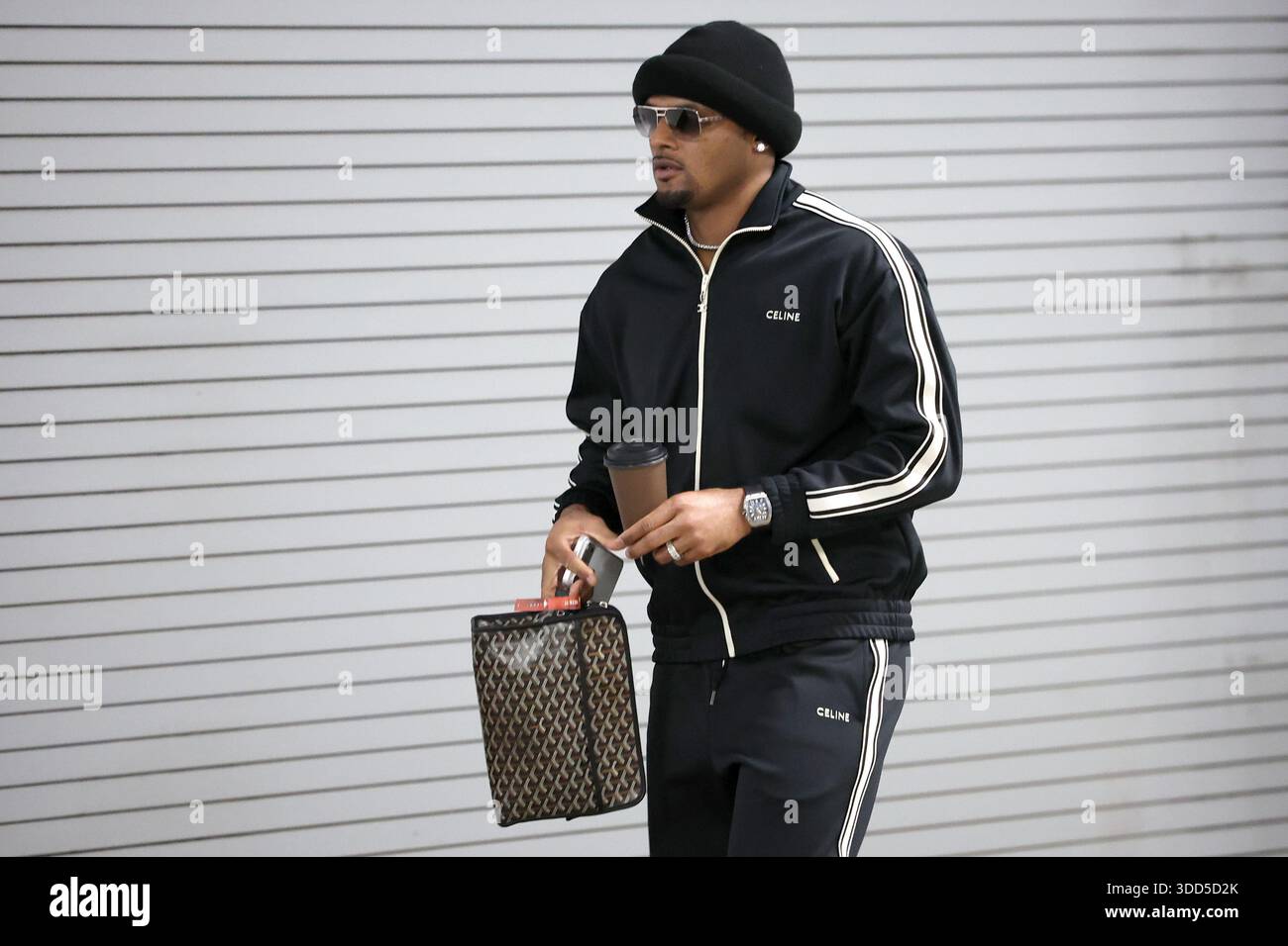 Cleveland Browns injured quarterback Deshaun Watson (4)arrives for the ...