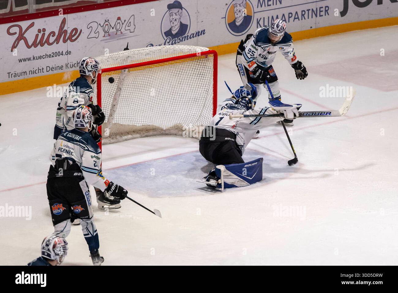Eishockey Oberliga Nord 2025/2026- MEC 04 Halle vs.Icefighters Leipzig ...