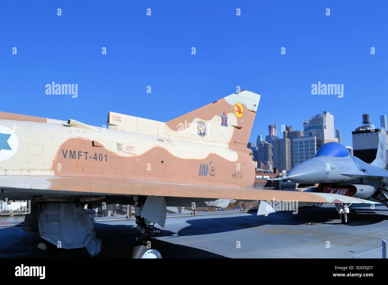 Usmc museum hi-res stock photography and images - Alamy