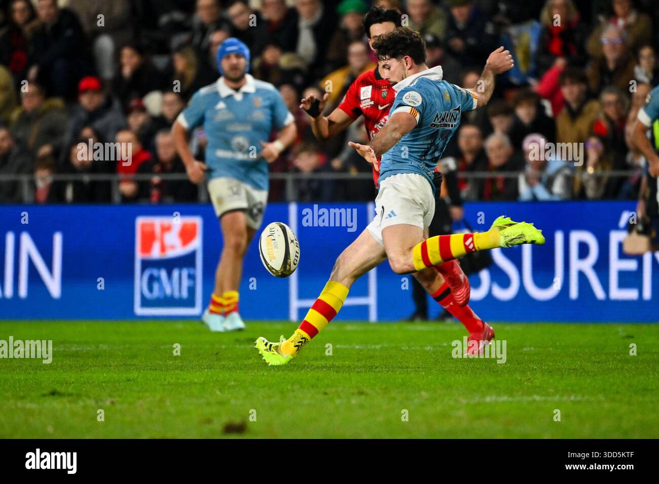 Hugo REUS of Perpignan during the Top 14 match between Toulon and ...