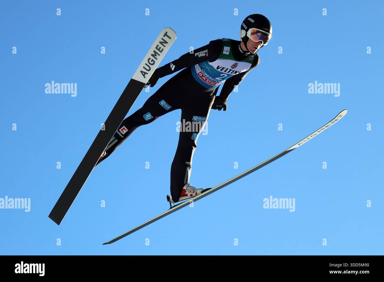 Ben Bayer (VfL Pfullingen) bei der Qualifikation zum Auftaktskispringen ...