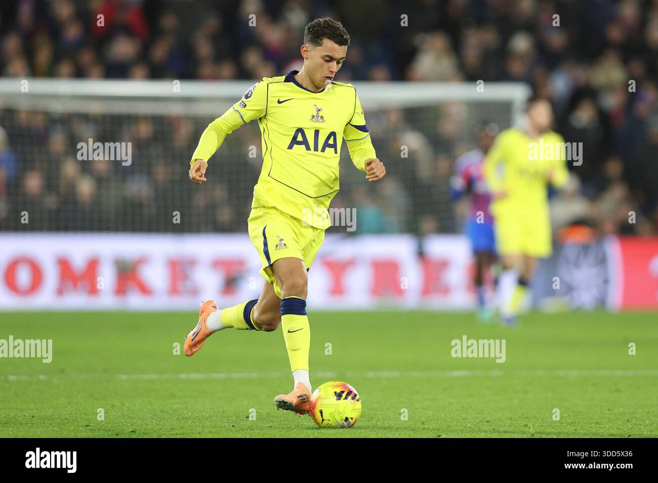 Selhurst Park, Selhurst, London, UK. 28th Dec, 2025. Premier League ...