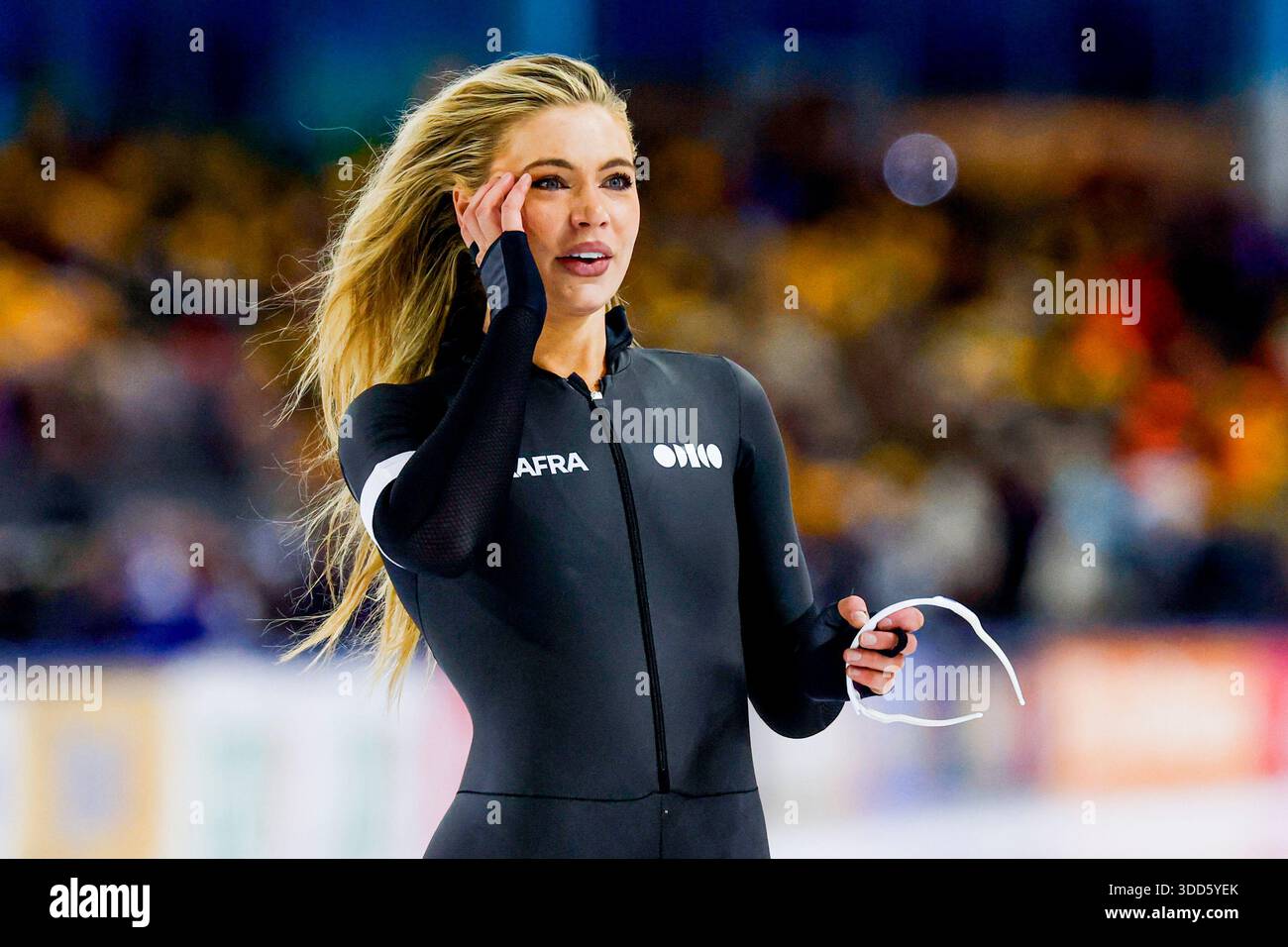 Jutta Leerdam of Team Kafra wave after competing on the Women's 500m on ...
