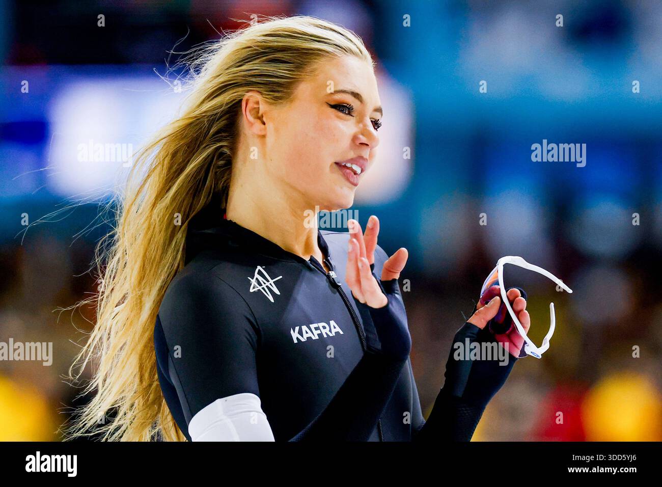 Jutta Leerdam of Team Kafra wave after competing on the Women's 500m on ...