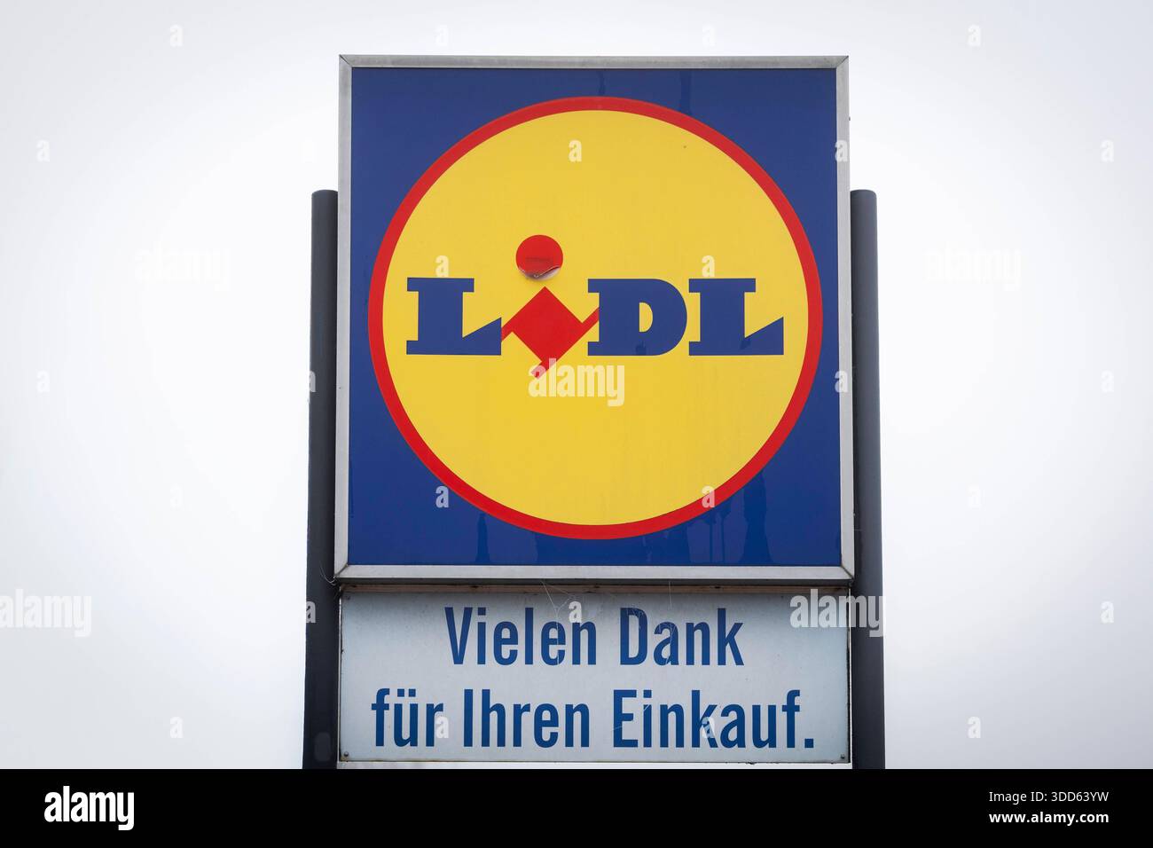 Symbolfoto Schilder einer Lidl Filiale in Niedersachsen 28.12.2025 Lidl ...