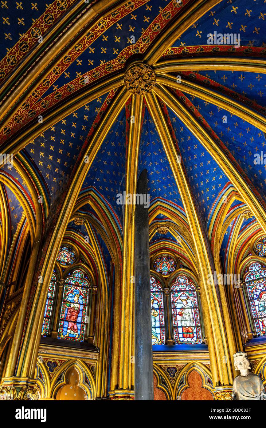 Blue rib‑vaulted ceiling of the lower chapel of the Sainte‑Chapelle, a ...