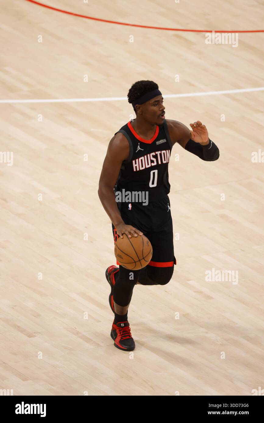 LOS ANGELES, CA - DECEMBER 23: Houston Rockets guard Aaron Holiday (0 ...
